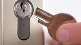 How to Open a Frozen Lock I Carl Jarl Locksmiths I Omaha, Nebraska